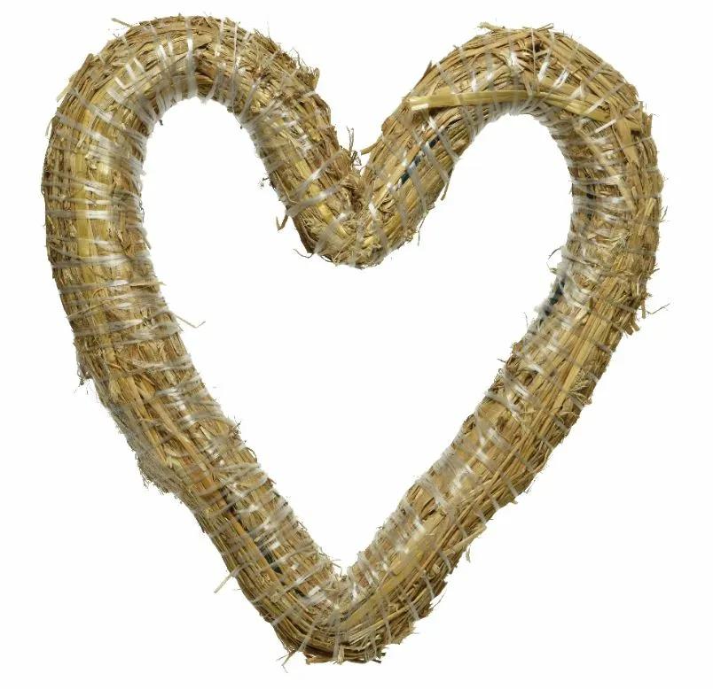 Straw Heart Wreath 30cm - Fernhill Garden Centre